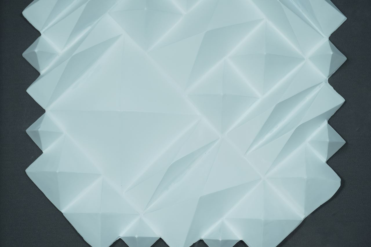 Huji Home Products. Yudeco White Ridges Plastic Wall Décor (MS56016A ...